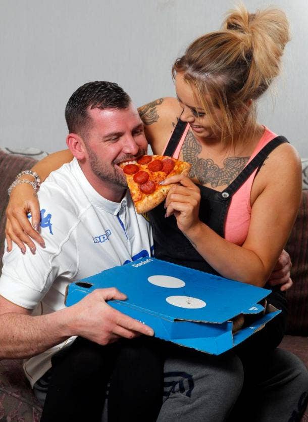 Horny Couple Caught Having Sex In Public At Dominos Yourtango